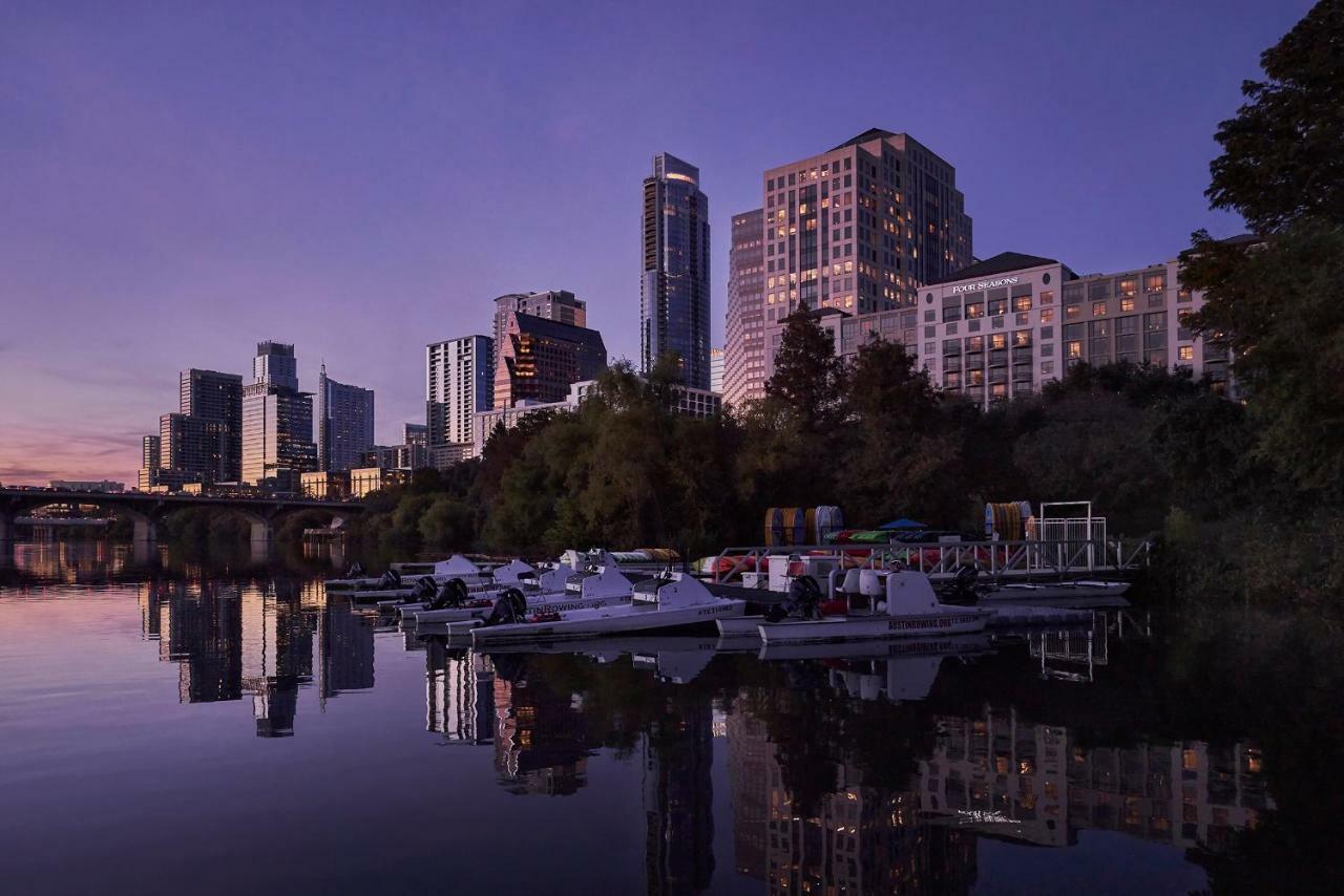FOUR SEASONS HOTEL AUSTIN - BOOK LUXURY ACCOMMODATION IN THE HEART OF ...